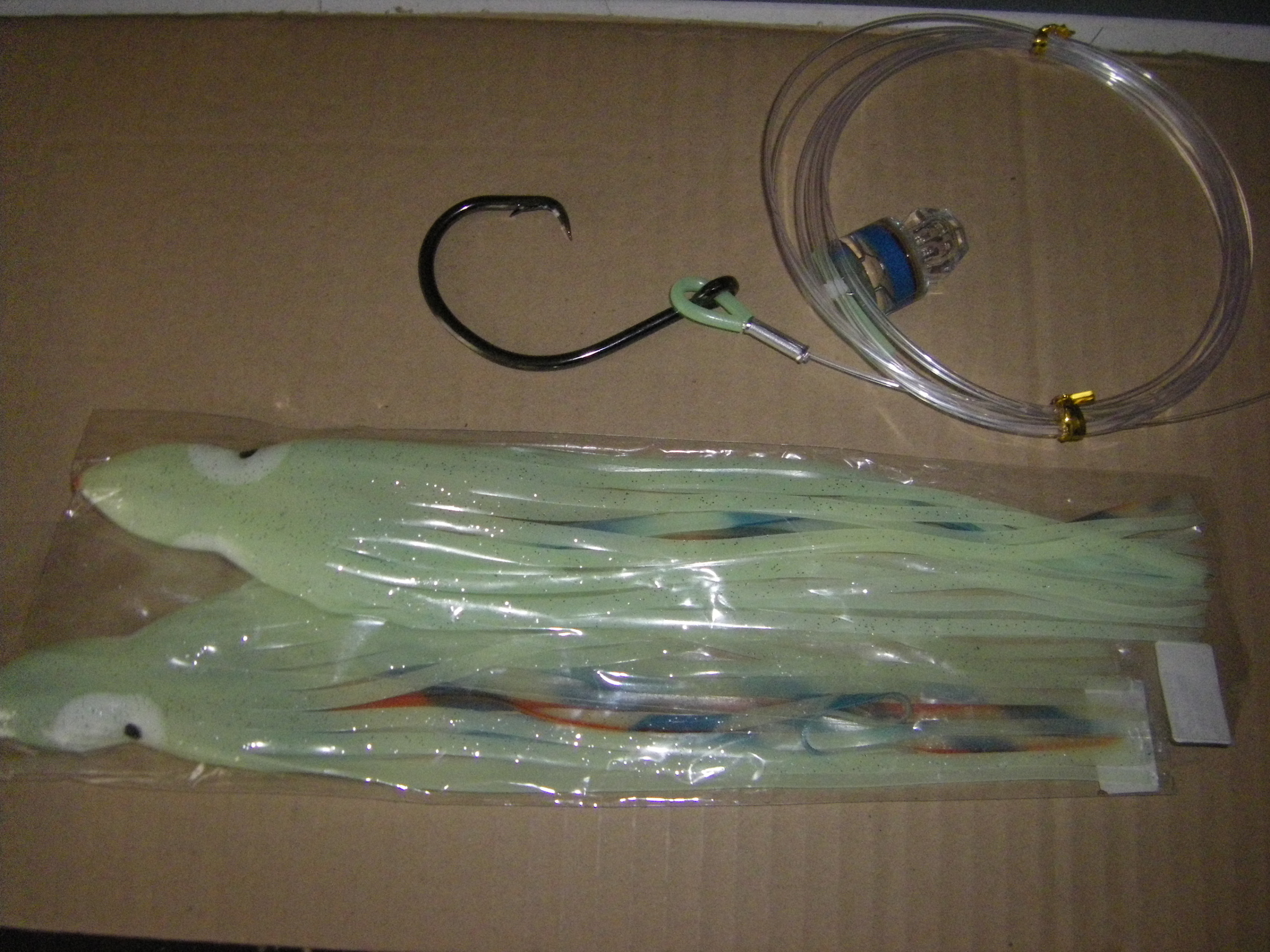 broadbill swordfish rig 4 mt flurocarbon 400 lb with 2 skirts & a 20/0 ...